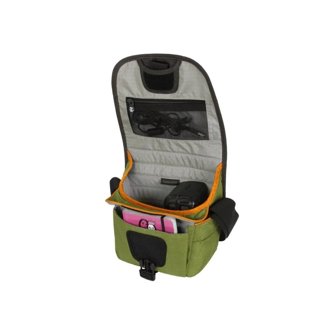 Crumpler CUP3000-003 Cupcake 3000 Bag for DSLR Camera -Green Onion ...